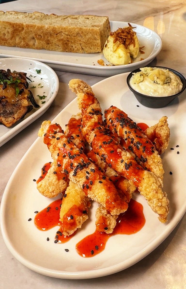 REVIEW: ASH – SUTTON COLDFIELD – BAB ABOUT TOWN